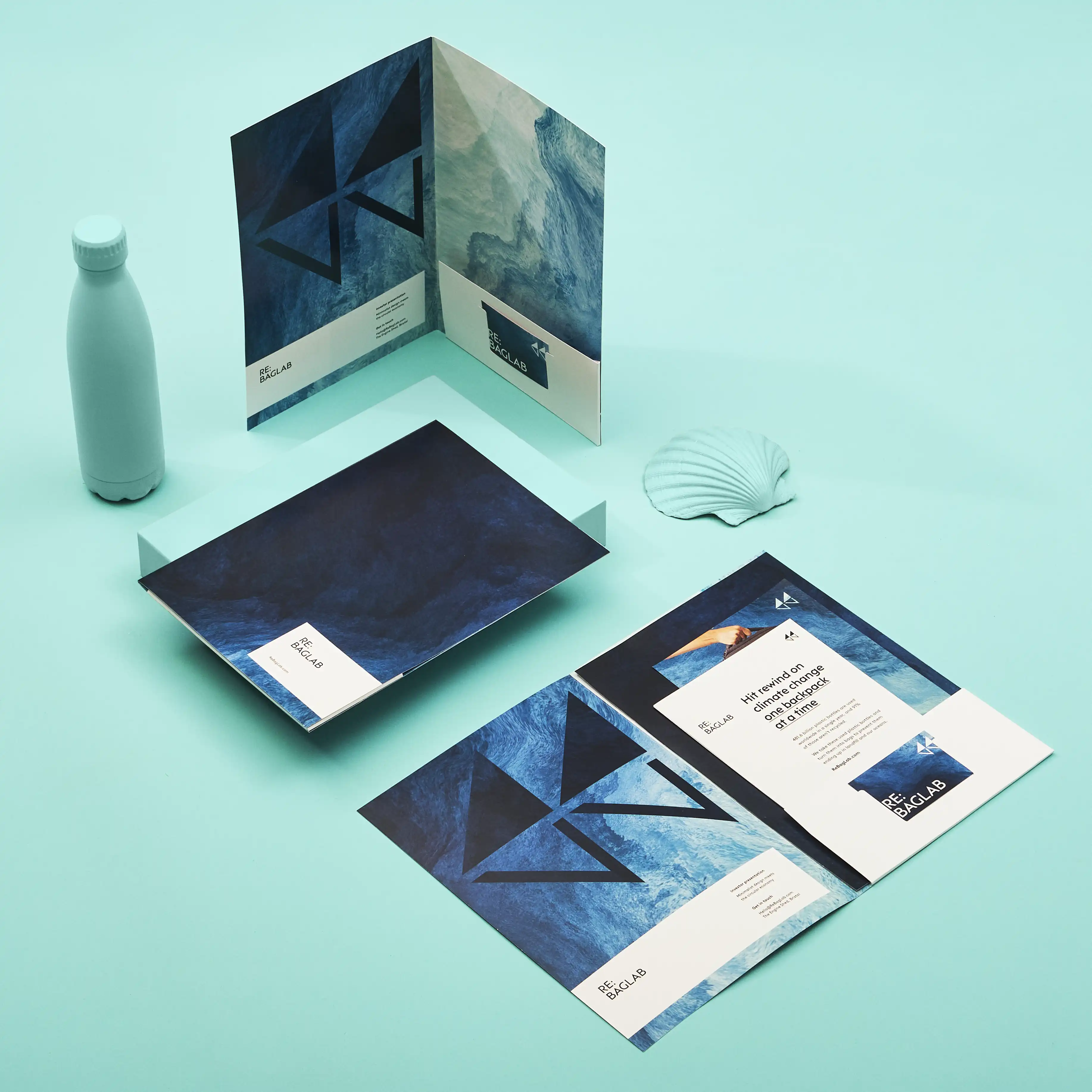 Glued Presentation Folders | Branded A4 Folders | Printed.com